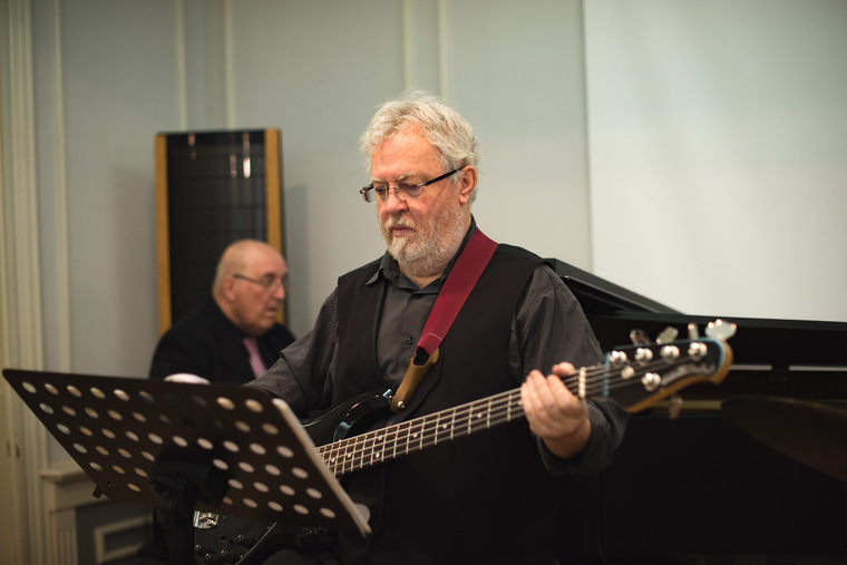 Napustio nas je Mladen Baraković Lima, cijenjeni hrvatski jazz basist i ...